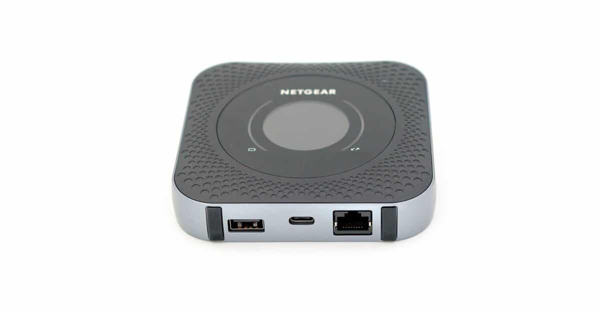 Netgear M1 – Canard PC