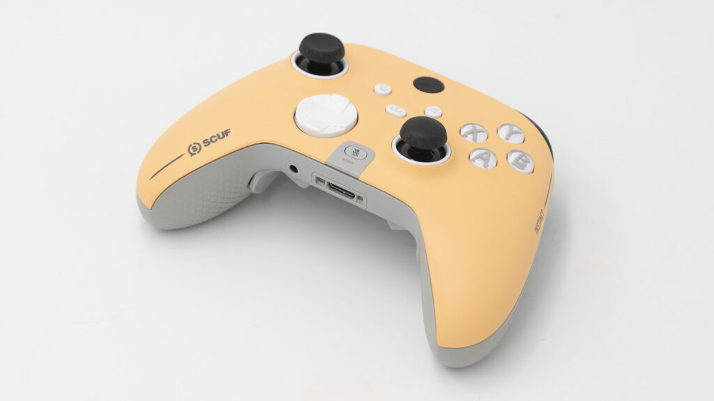 Manette Scuf Instinct Pro – Canard PC